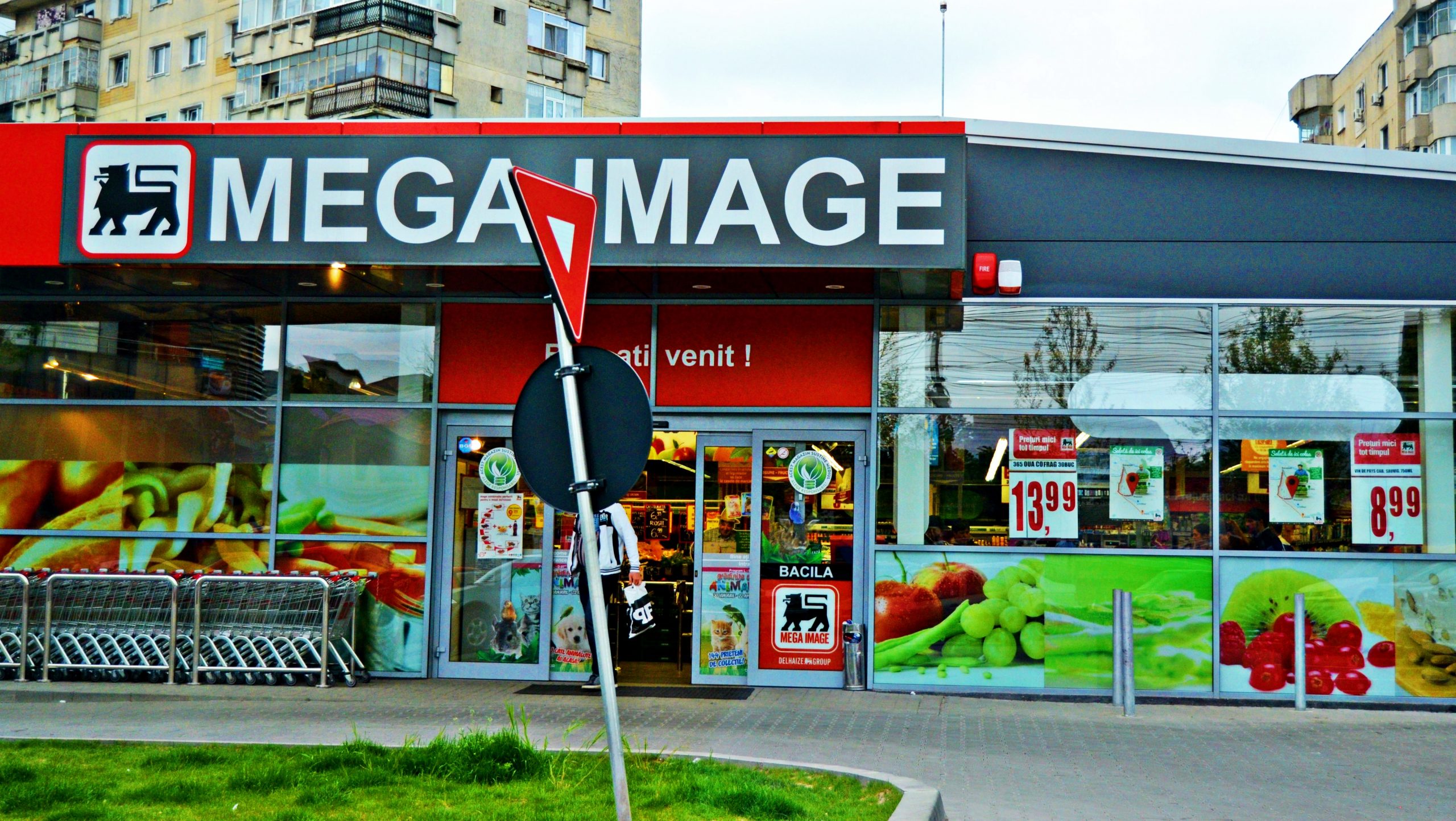 Care este, de fapt, motivul pentru care magazinele Mega Image există ...