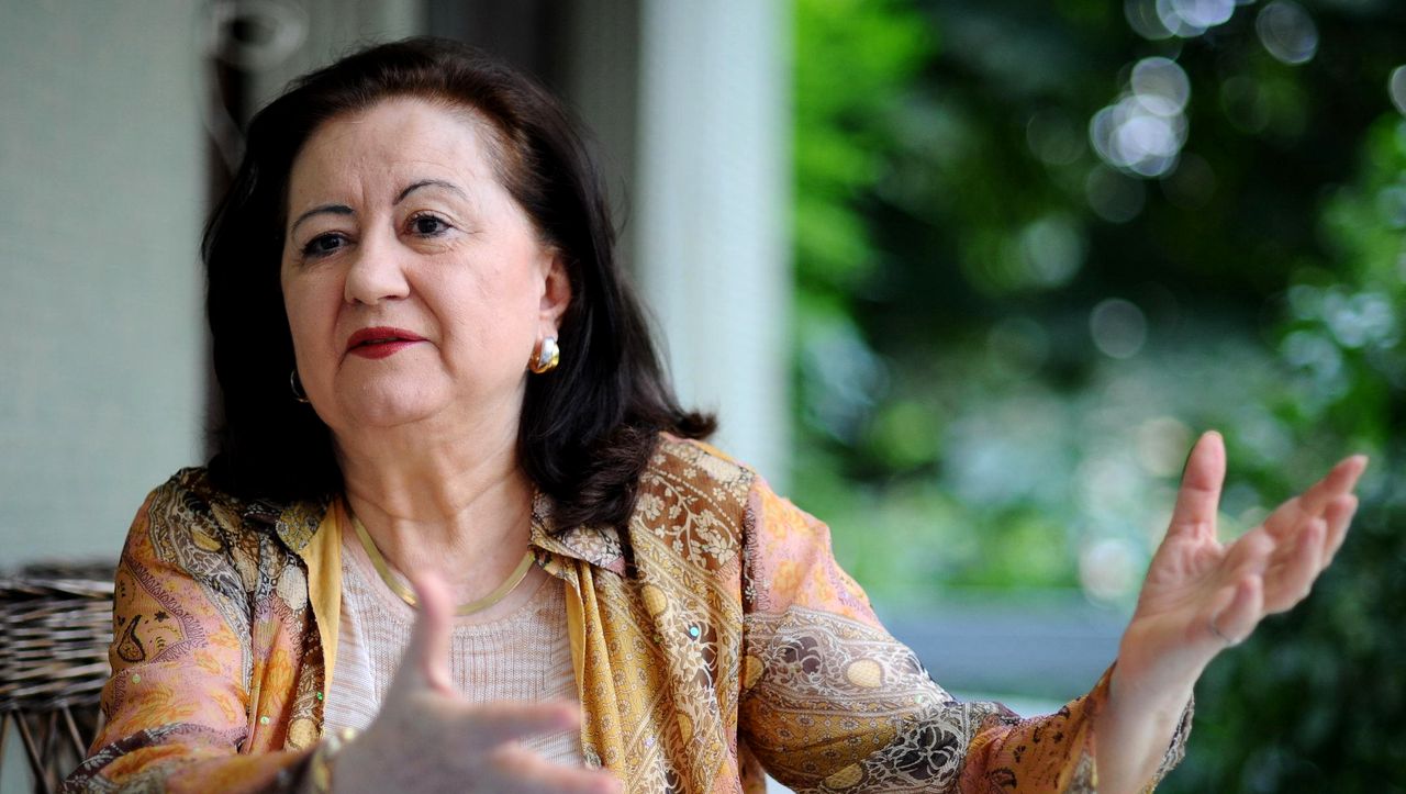 Imagini cu Mioara Roman din tinereţe. Petre Roman nu a iubit-o la ...