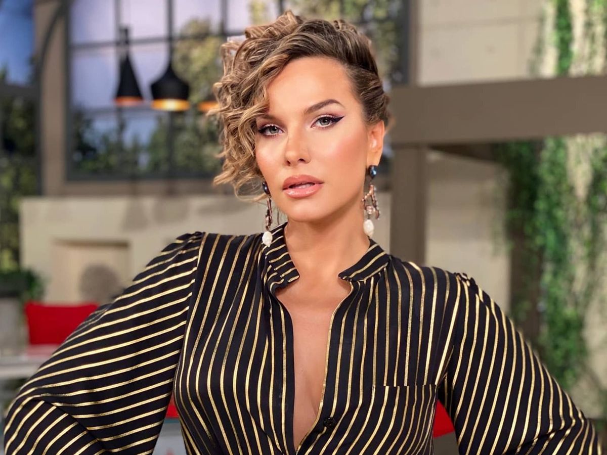 Anna Lesko şi secretul frumuseţii. Blondina nu vrea să îşi arate deloc ...