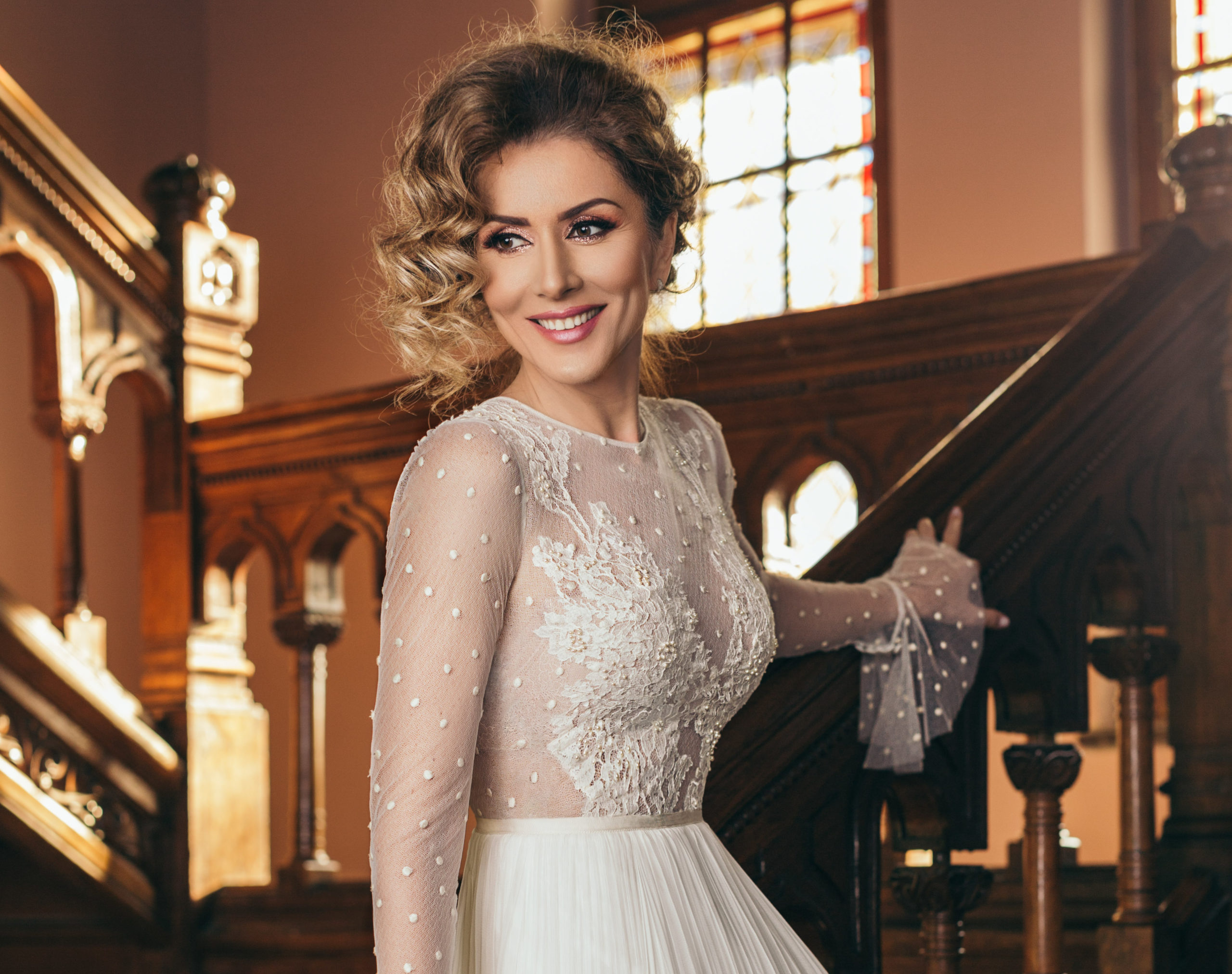 În ce condiții s-ar căsători Carmen Brumă cu Mircea Badea. Vedeta a ...